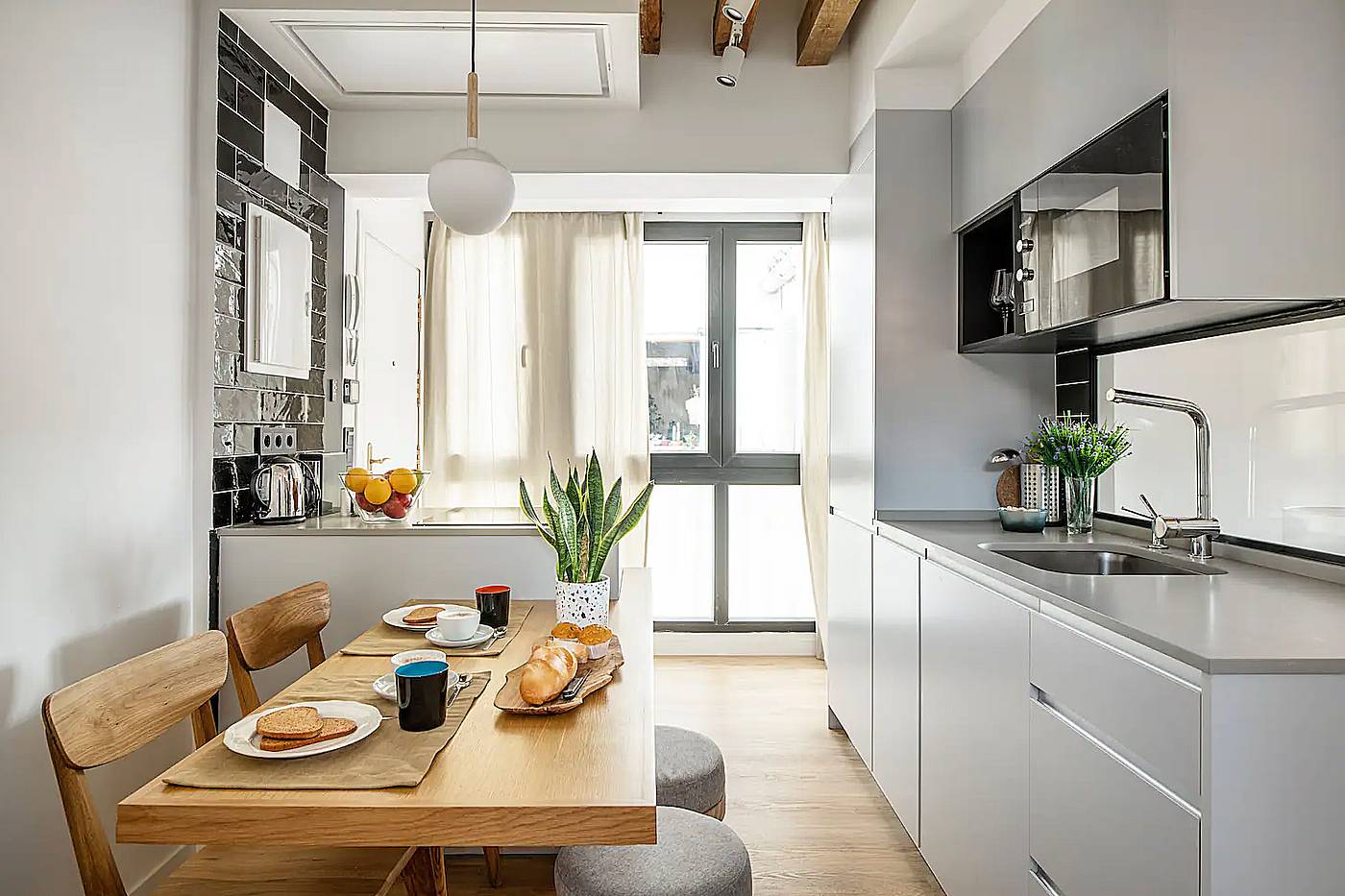 Modern open kitchens – trend in design - Travellingstory